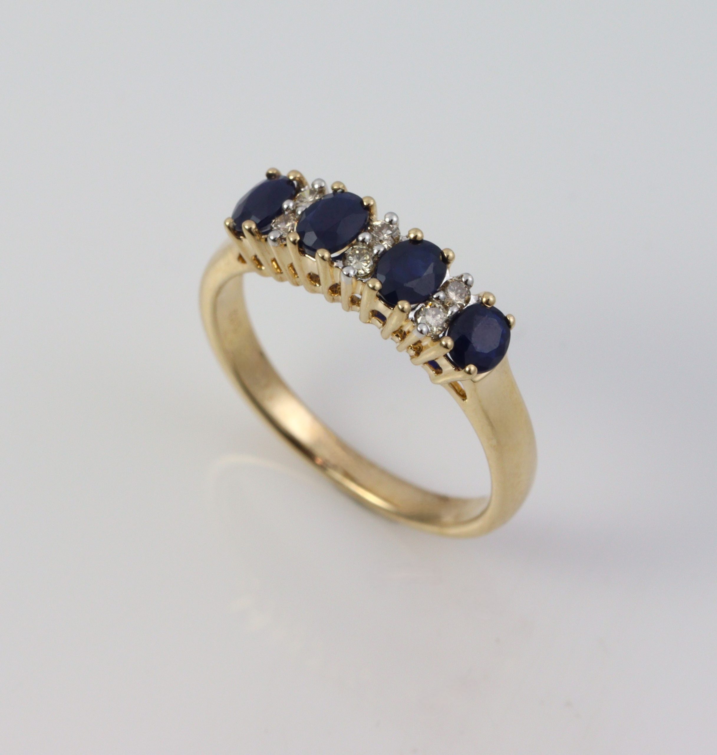 9ct Sapp/Dia Ring – Jewelcraft Website