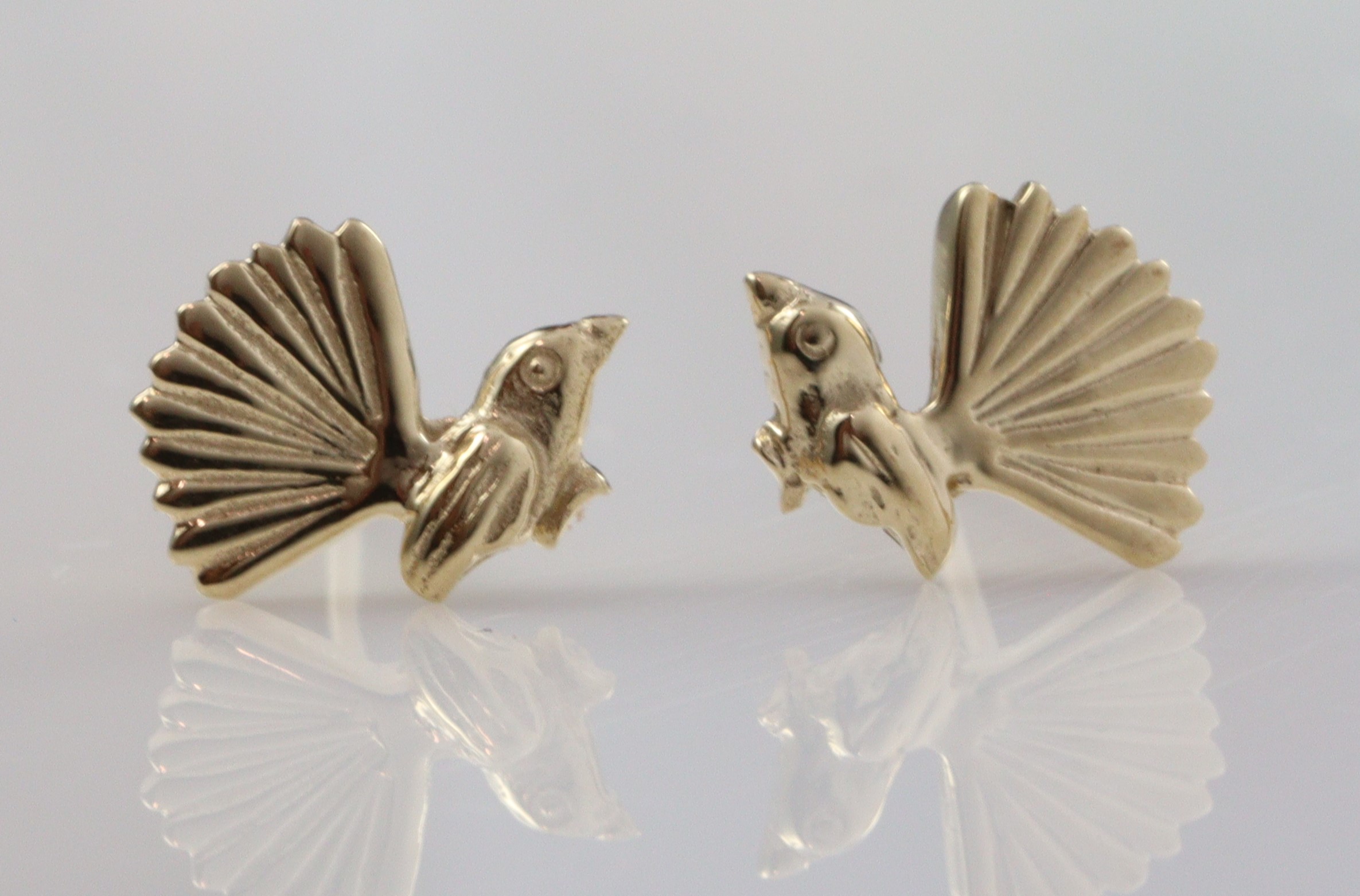 9ct Gold Fantail Studs – Jewelcraft Website