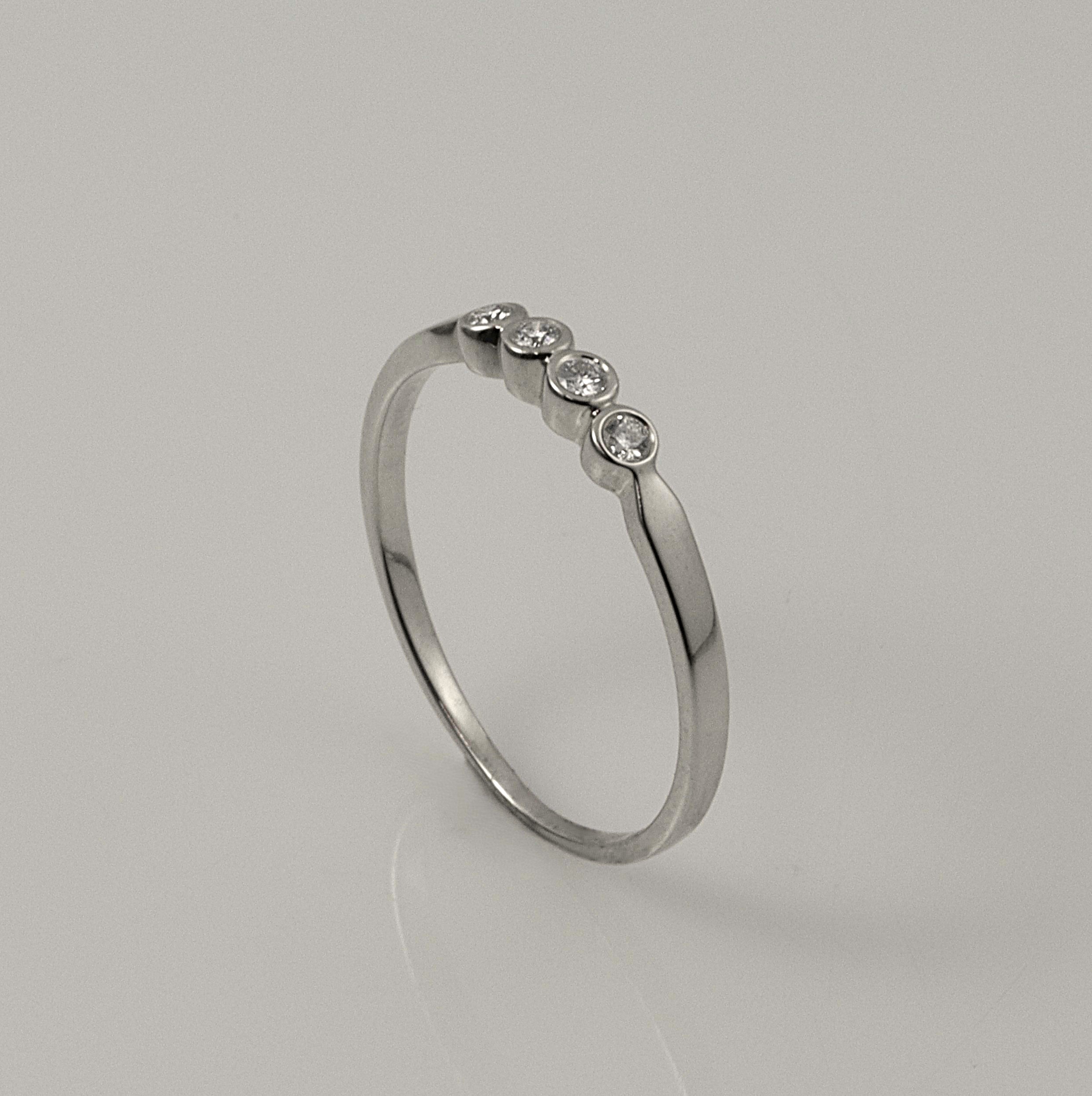 9ct White Gold Dia Ring – Jewelcraft Website
